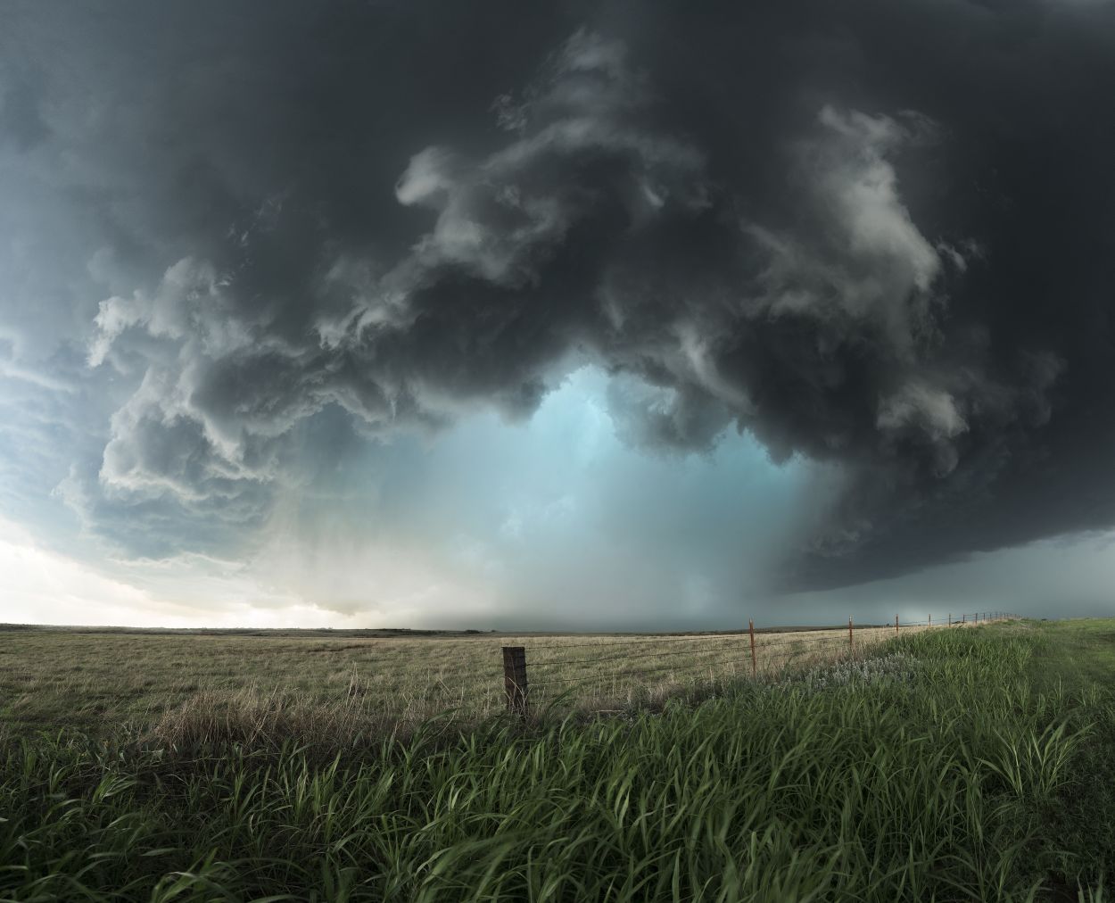 Great Plains Supercell Thunderstorm. Nebraska, USA